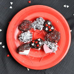Chocolate Covered Marshmallows for Valentine's Day| Nutritious Eats